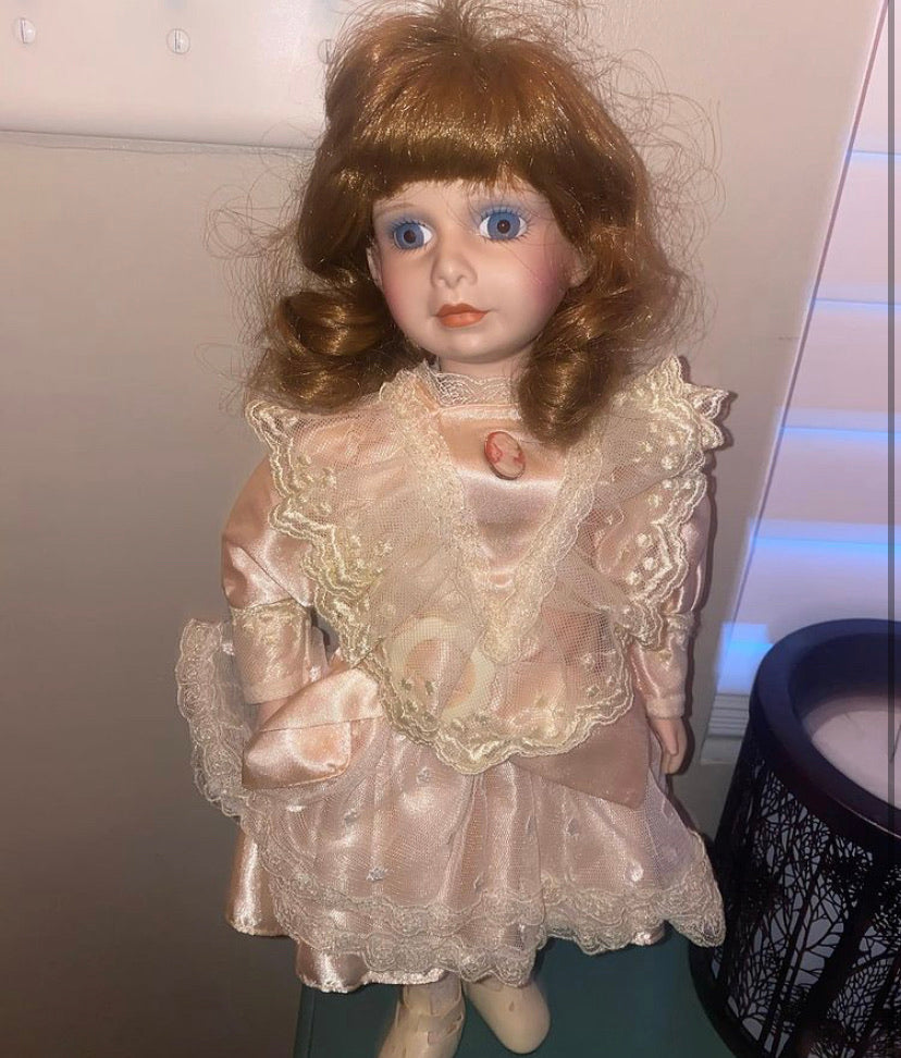 Ninna-very easy going witch – Home2spirits