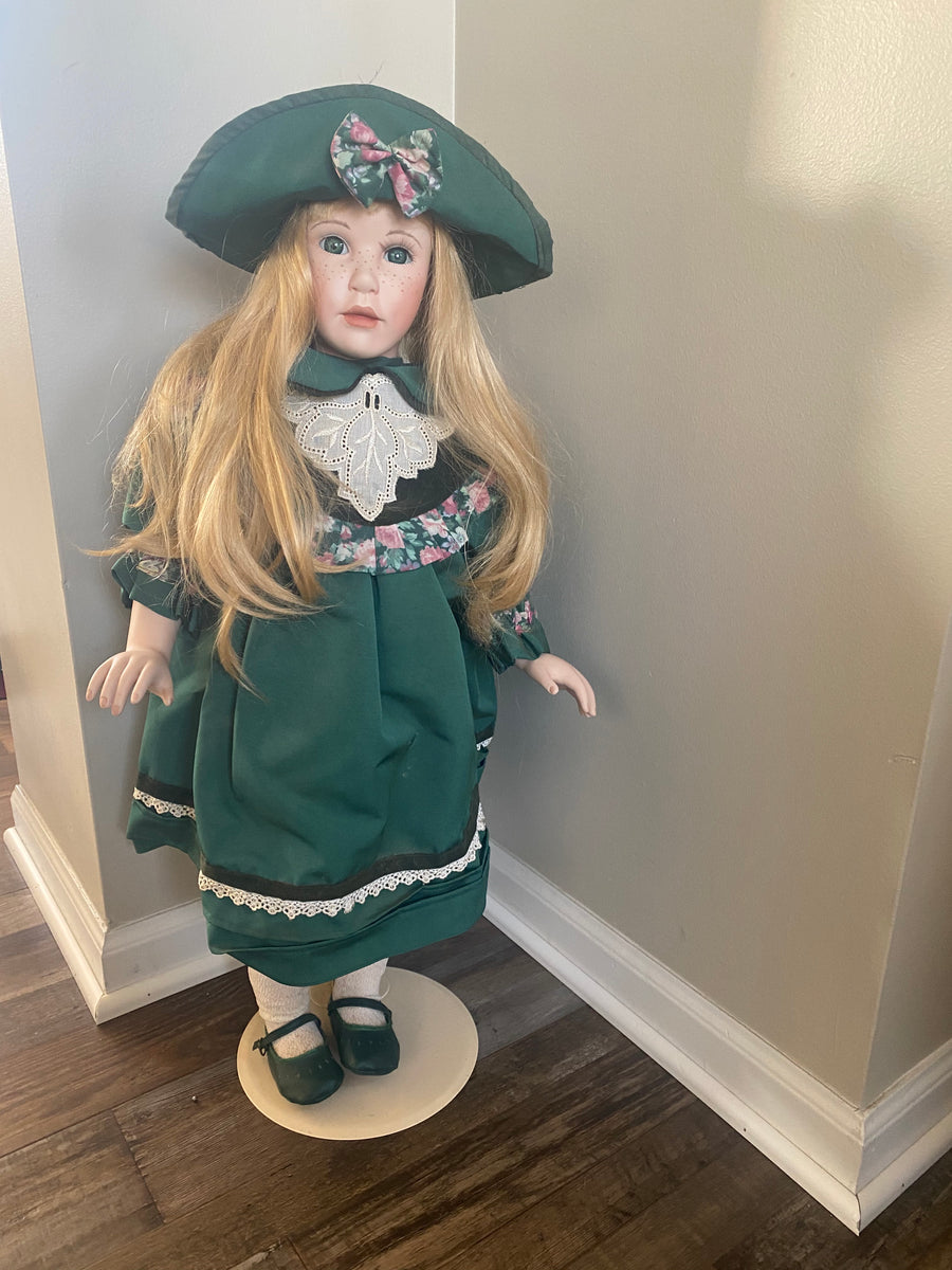 Hailey~ very large~ multiple gifts ~ NO RESERVE – Home2spirits